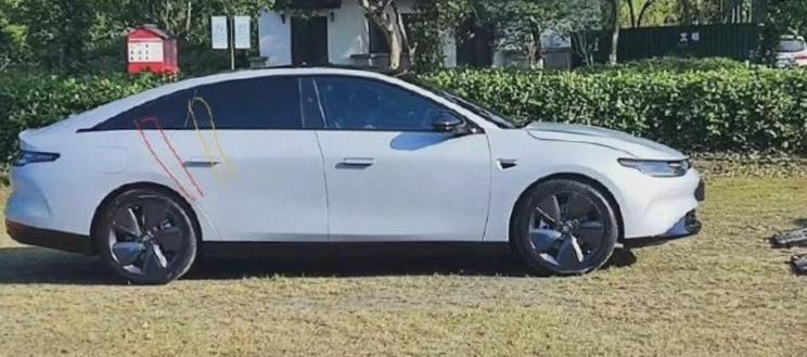 CLTC工况续航717km 曝零跑C01实车谍照_搜狐汽车_搜狐网