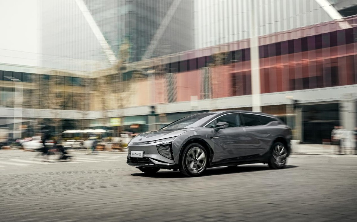 接连斩获四大奖项，C-NCAP测试实力获五星，高合HiPhi X让创造无边限_搜狐汽车_搜狐网