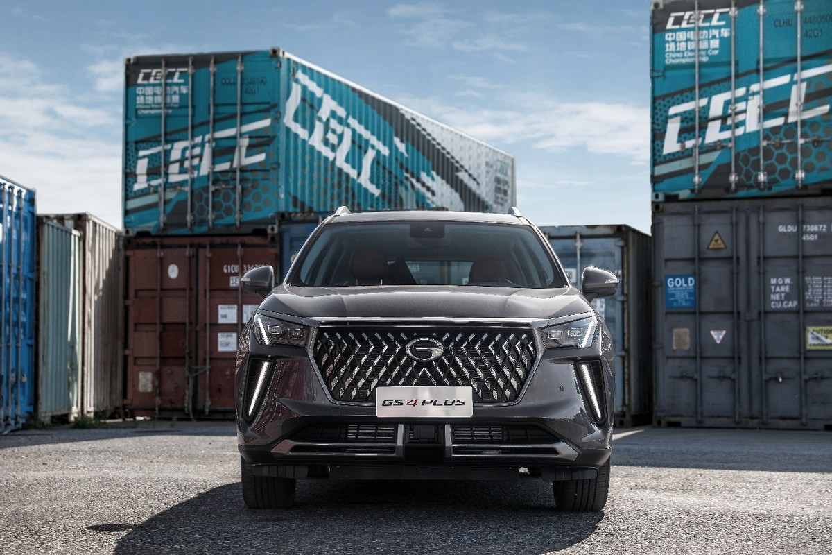 试驾传祺GS4 PLUS真爽！爱的就是这同级最强2.0T的澎湃感_搜狐汽车_搜狐网