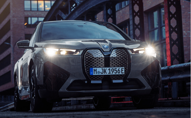 巅峰性能，BMW iX M60海外开启预售_搜狐汽车_搜狐网