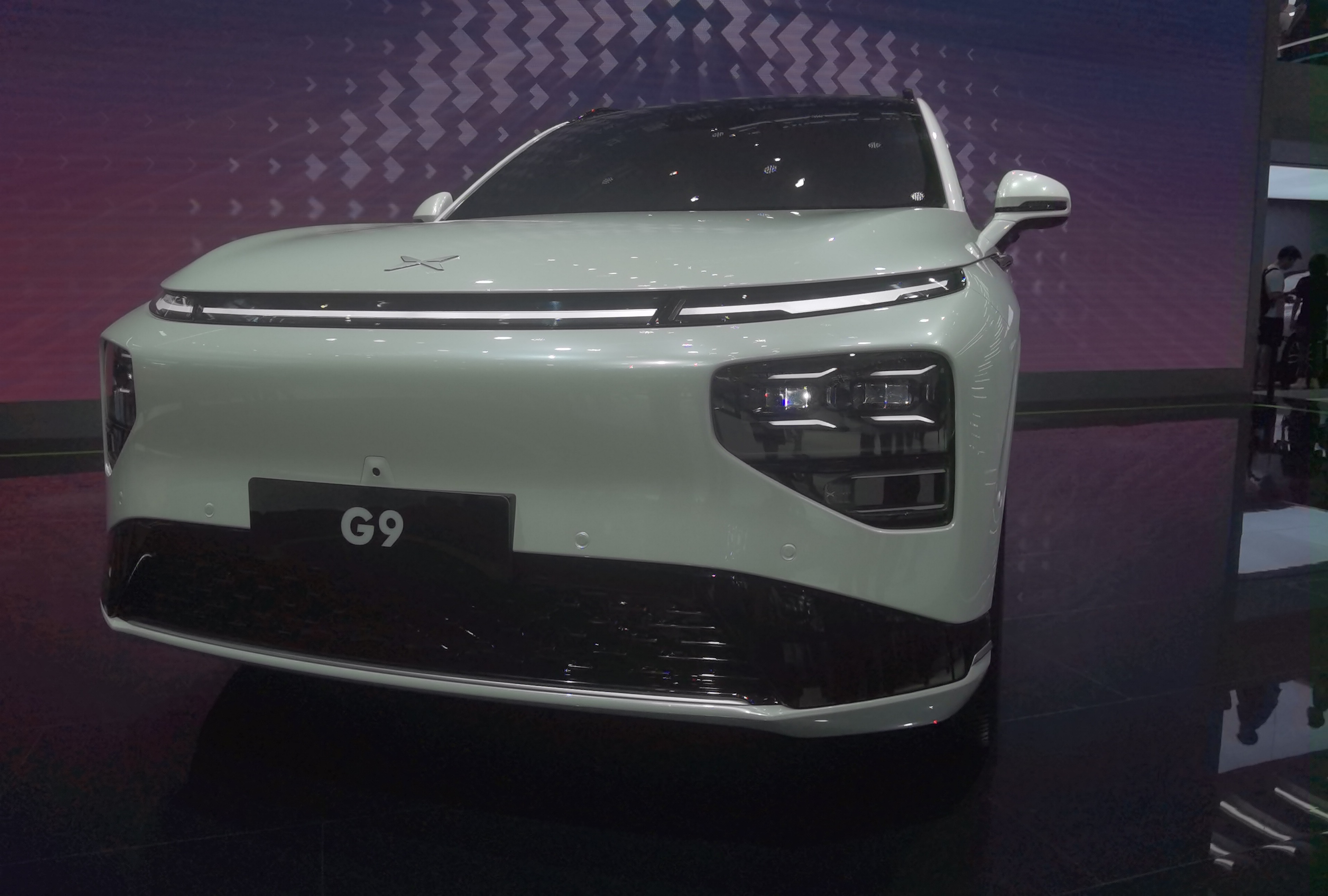 小鹏G9亮相粤港澳车展，搭载XPILOT 4.0系统，快充5分钟续航200km_搜狐汽车_搜狐网