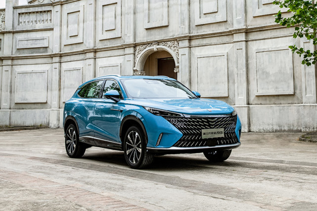 全新第三代荣威RX5/eRX5开启盲订12.00万元起_搜狐汽车_搜狐网