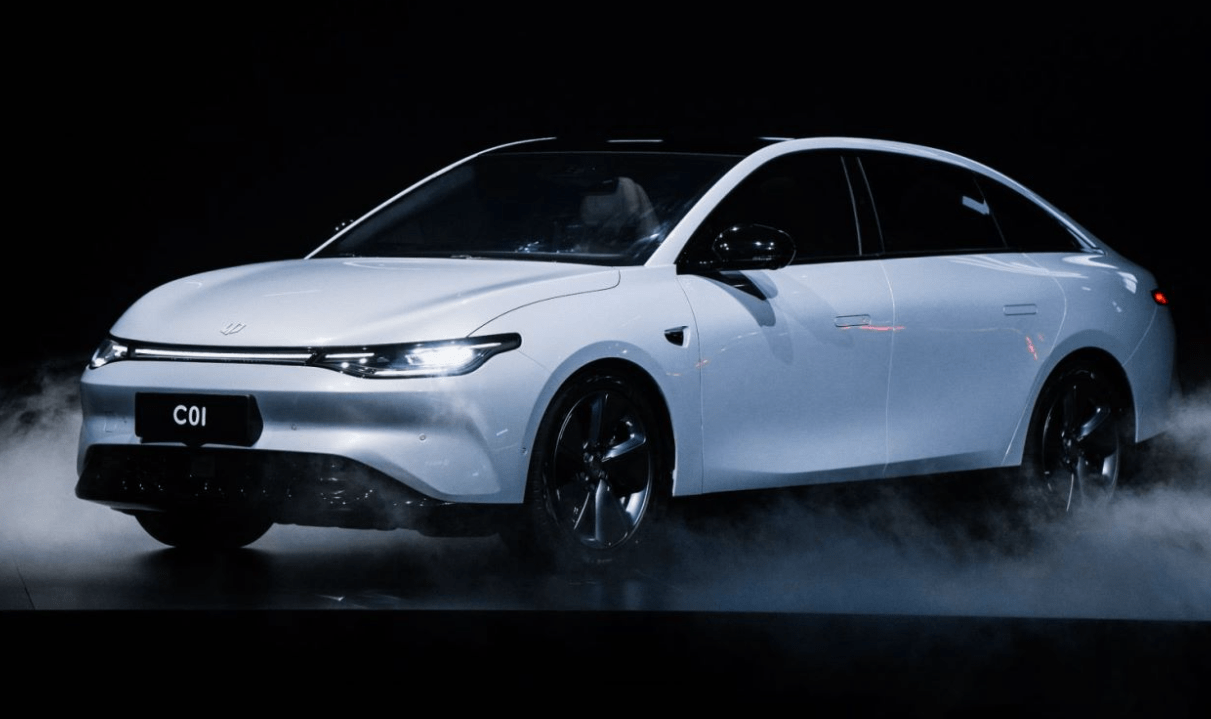 刚出道“一战成名”，连速度都是3.66s破百，717km续航，不输S级_搜狐汽车_搜狐网