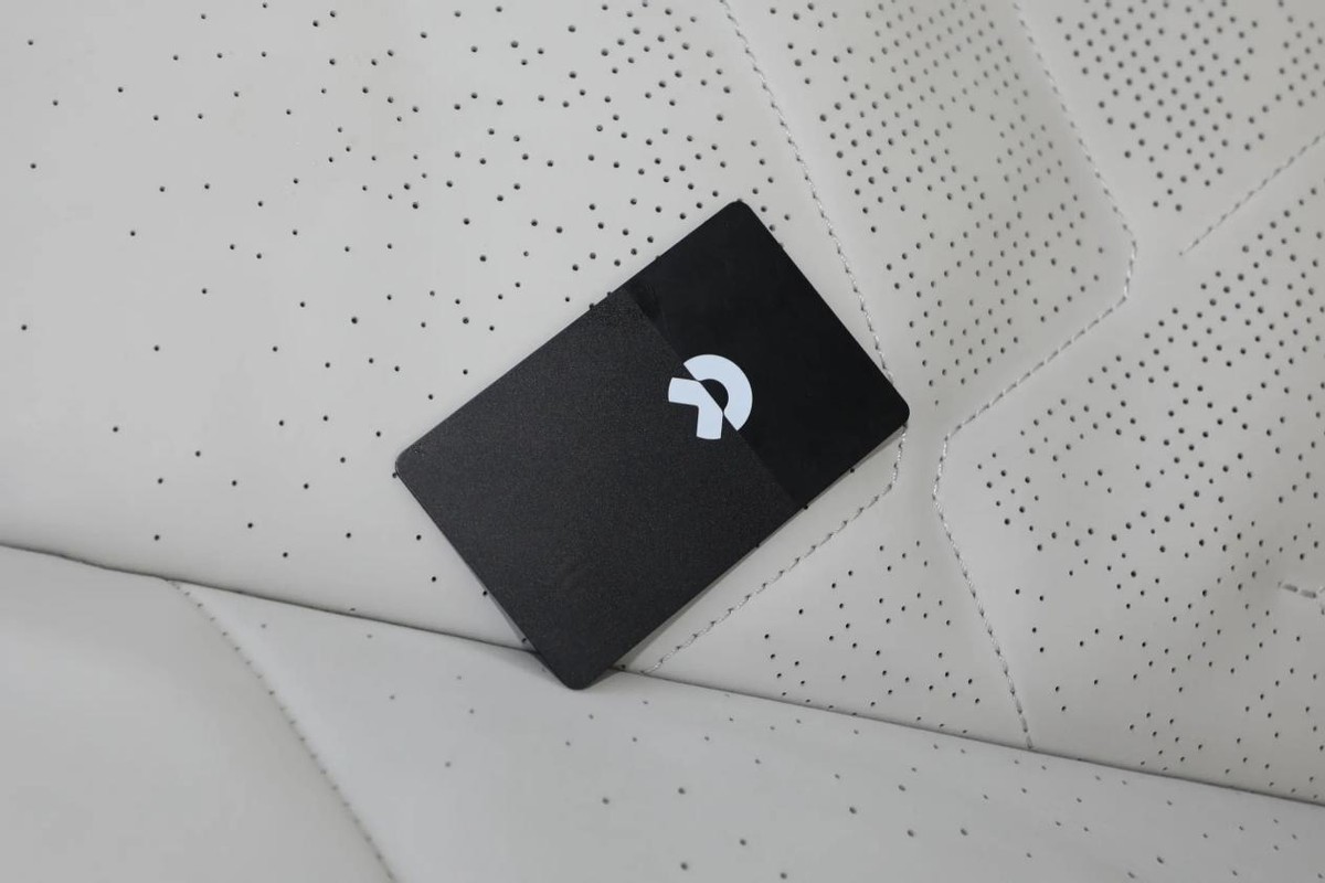 高端国产“新秀”，零百加速3.8秒的蔚来ET7，能和“56E”硬刚？_搜狐汽车_搜狐网