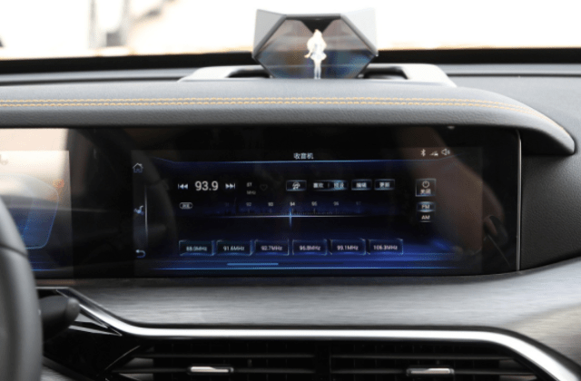 奔腾T77PRO告诉你年轻人的第一辆车该怎么选？_搜狐汽车_搜狐网