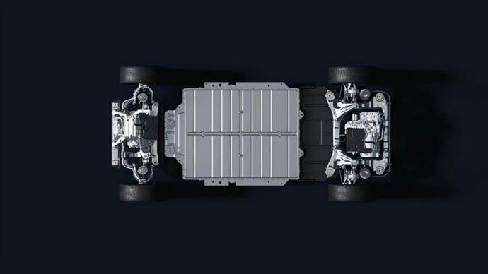 优雅与运动兼并的蔚来ET7 拥有XPT蔚来驱动科技加持 可续航1000km_搜狐汽车_搜狐网