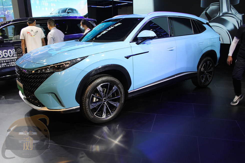 盲订订单已破2万 全新第三代荣威RX5亮相_搜狐汽车_搜狐网