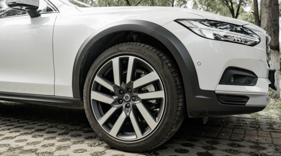 实拍沃尔沃V90CC：2.0T+8AT！ 搭空气悬挂的全时四驱“瓦罐”？_搜狐汽车_搜狐网