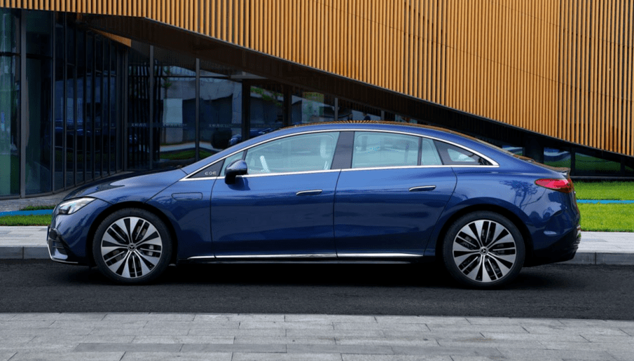 售53万起 续航752km！搭AR实景导航 对标蔚来ET7?奔驰EQE开启预售_搜狐汽车_搜狐网