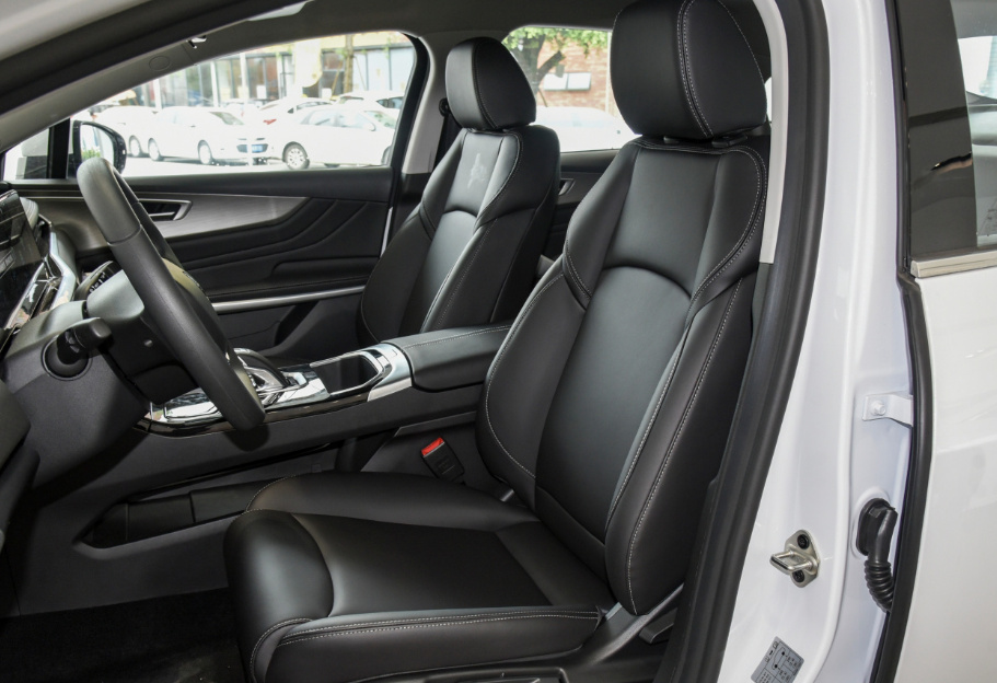 造型运动价格亲民，飞凡ER6对比雷诺江铃羿谁更超值？_搜狐汽车_搜狐网