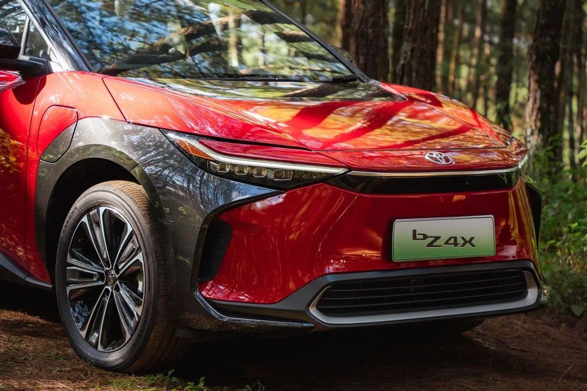 【e汽车】仪表盘显示续航为0后广汽丰田bZ4X竟然还能开20~40公里_搜狐汽车_搜狐网