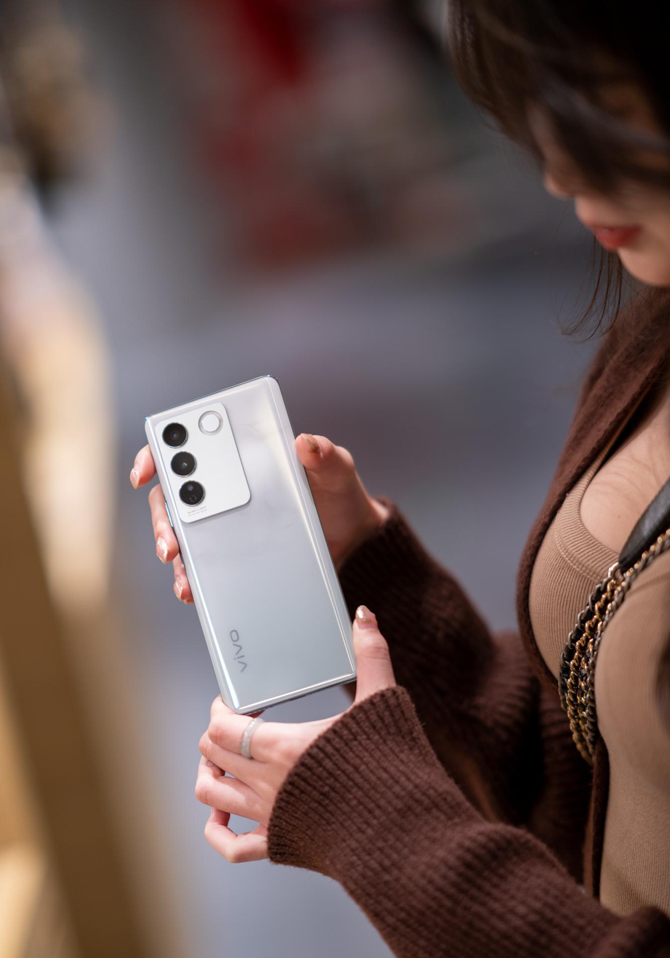 外观完全一样 vivo S16与vivo S16 Pro差別在哪_测试_方面_手机