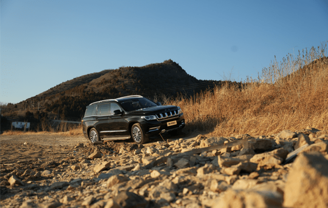 全系3.0T V6+9AT BJ90山河经典版售价47.8万起_搜狐汽车_搜狐网