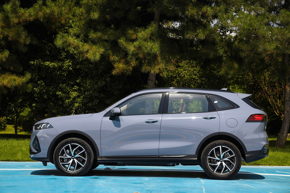 拿铁DHT-PHEV迎来免费技术升级，唐DM-i对比起来还能打吗？_搜狐汽车_搜狐网