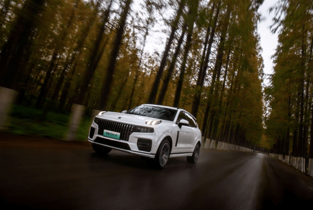 30万出头买全场景SUV 你会选领克09EM-P吗？_搜狐汽车_搜狐网