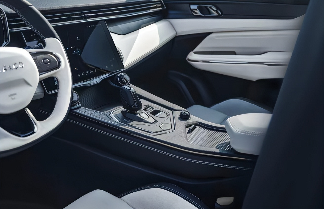 拥有领克01EM-P，冬季随时随地都能来一场氛围感露营_搜狐汽车_搜狐网