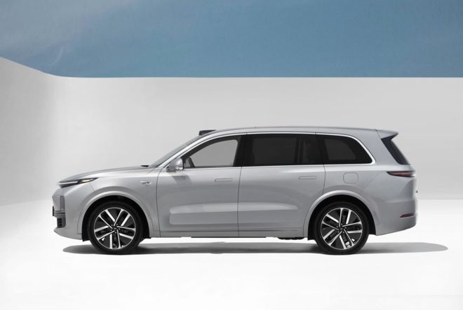 理想L9真的是四轮加彩电？相比问界M7贵了十多万的它值得买吗_搜狐汽车_搜狐网