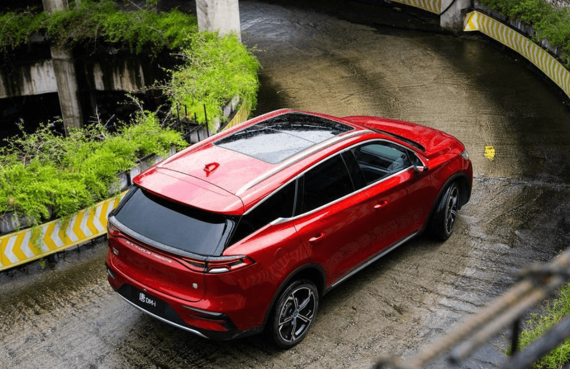 拿铁DHT-PHEV对决唐DM-i，有低油耗，也有高性能_搜狐汽车_搜狐网