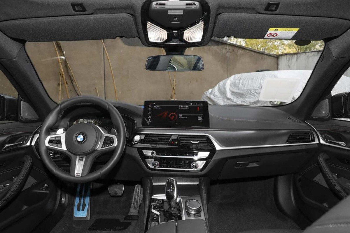 C级车中的“狠货”，配3.0T动力提速5.1秒，还是纯进口，宝马540i_搜狐汽车_搜狐网