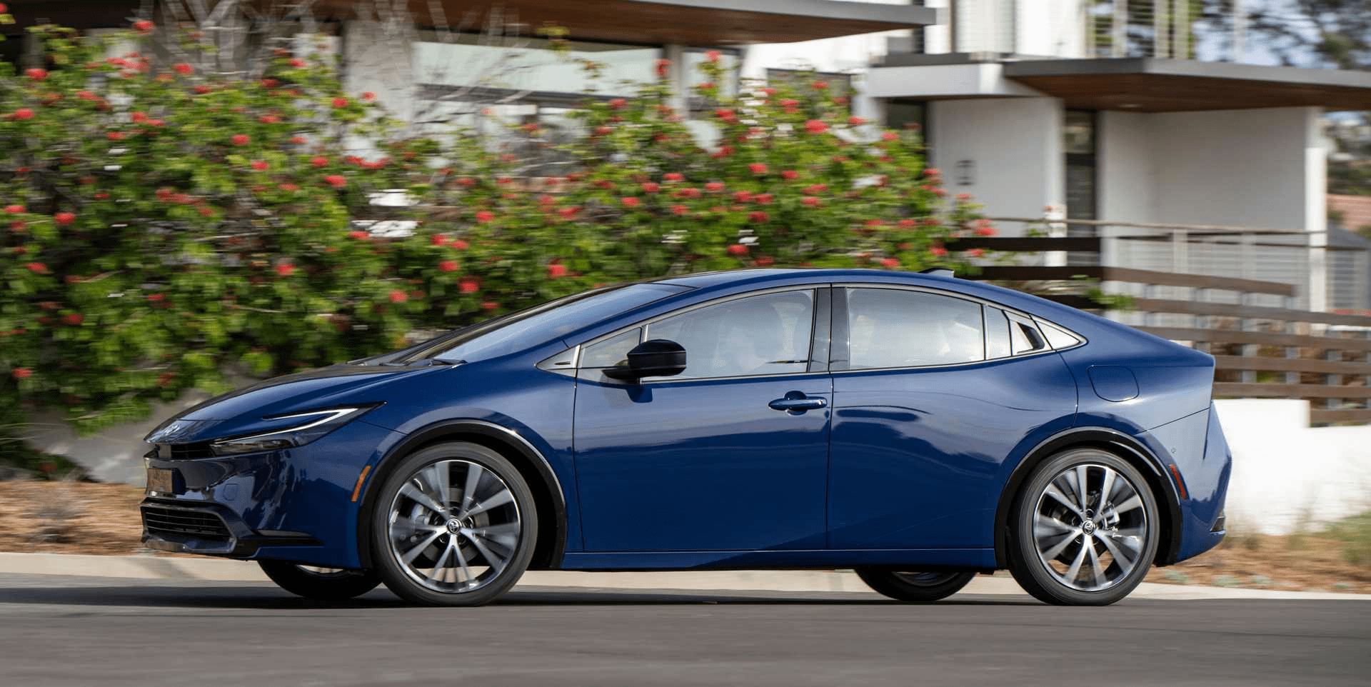 品牌领先的时尚感，全新一代丰田普锐斯大量实拍图发布_搜狐汽车_搜狐网