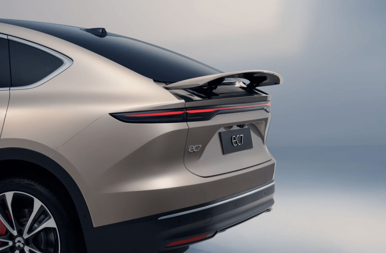 惊艳和期待，蔚来全新ES8、EC7静态体验_搜狐汽车_搜狐网