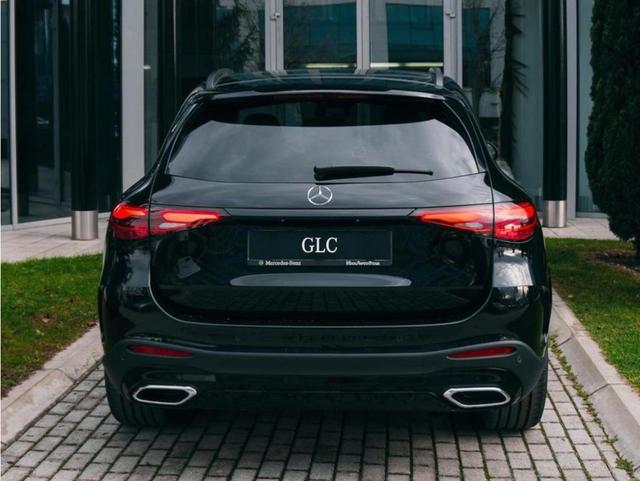 全新奔驰GLC实车曝光：增混动/内饰同步S级！选它还是宝马X3？_搜狐汽车_搜狐网