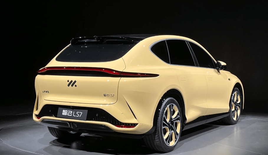 预售价35万元起，对标蔚来ES8，智己LS7首发并开启预售_搜狐汽车_搜狐网