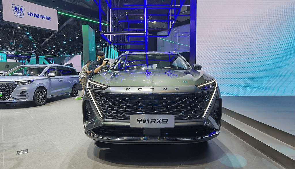 上汽荣威RX9有望明年2月上市，定位中大型SUV，配47英寸贯通屏_搜狐汽车_搜狐网