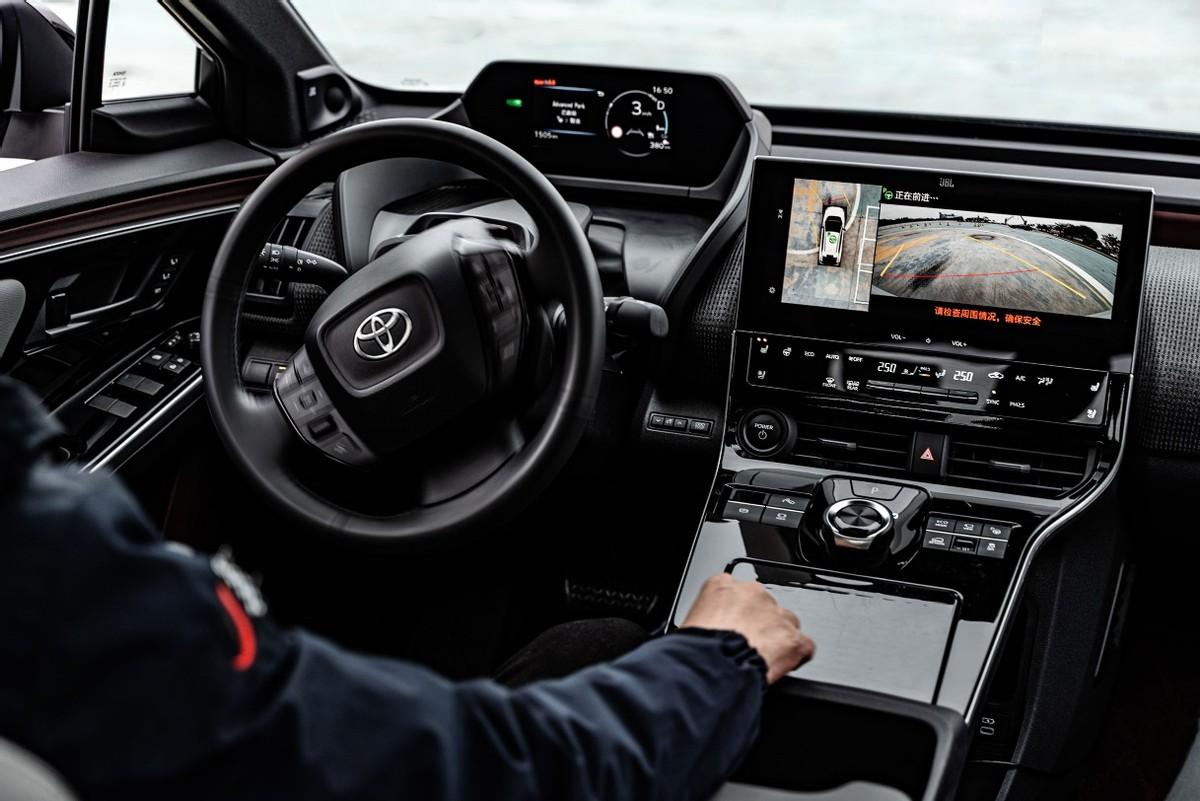 厂家直降3万！广汽丰田bZ4X仅需16.98万元起_搜狐汽车_搜狐网