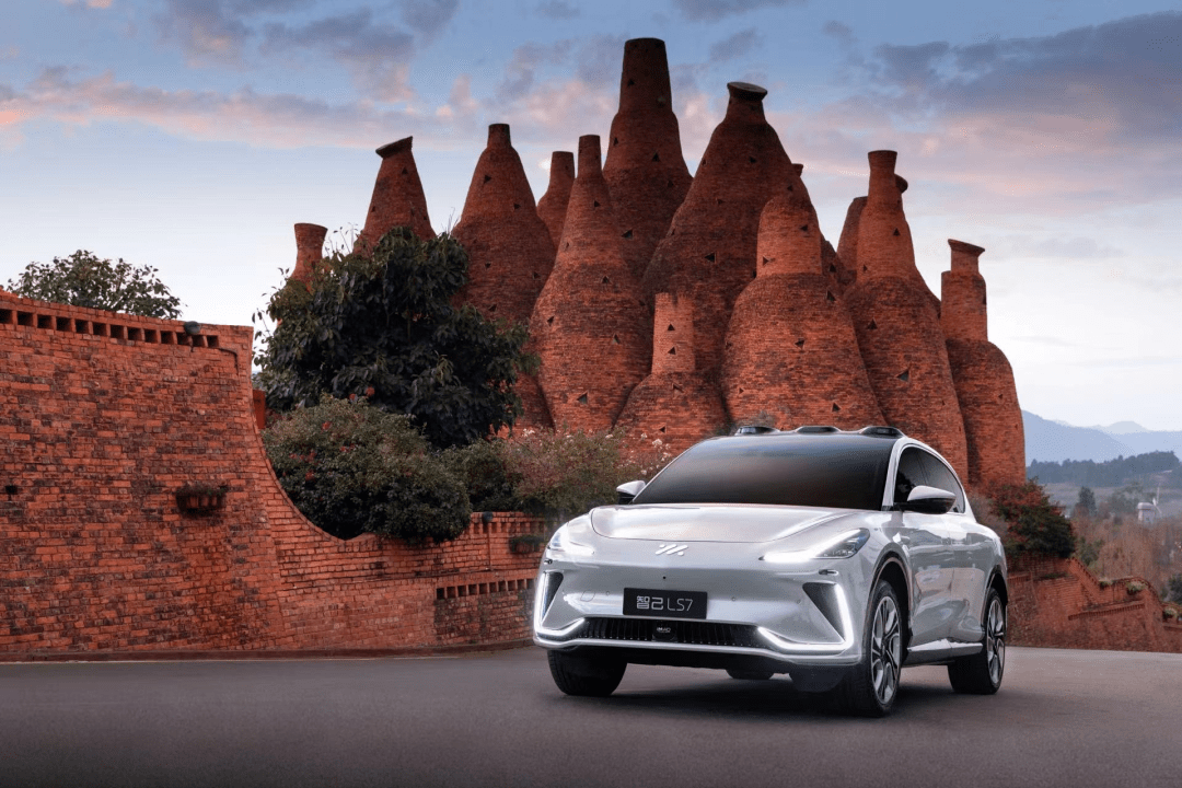 智驾头条｜定义SUV 3.0时代，智己LS7重构中国智能电动SUV版图_搜狐汽车_搜狐网