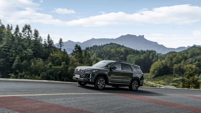 2.0T大七座，长安CS95 PLUS焕新来了_搜狐汽车_搜狐网