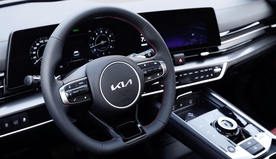 彻底抛弃7AT，配2.0T车型还配有四驱系统，2023款起亚新车登场_搜狐汽车_搜狐网