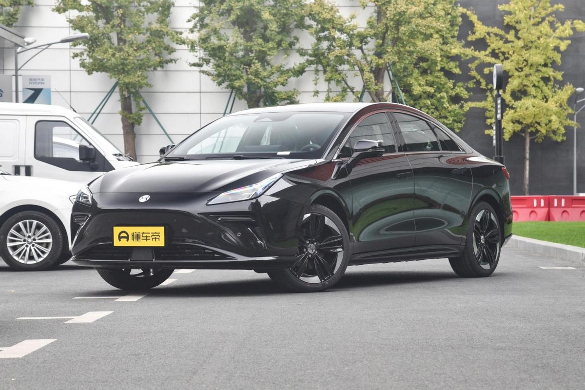 合创A06对比长安深蓝SL03，谁才是潮跑一哥？_搜狐汽车_搜狐网