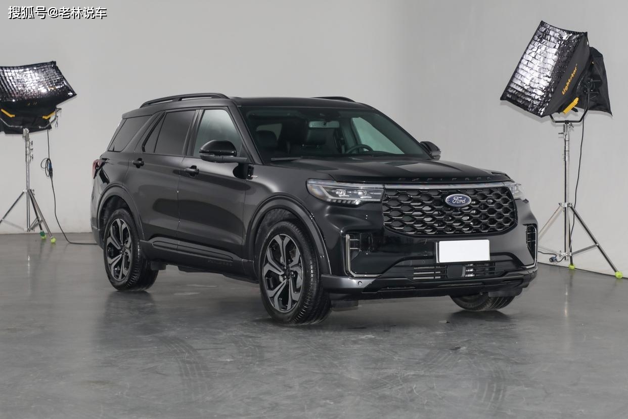 车长超5米，配2.3T+10AT，6/7座随便选，完胜同价位1.3T奔驰GLB_搜狐汽车_搜狐网