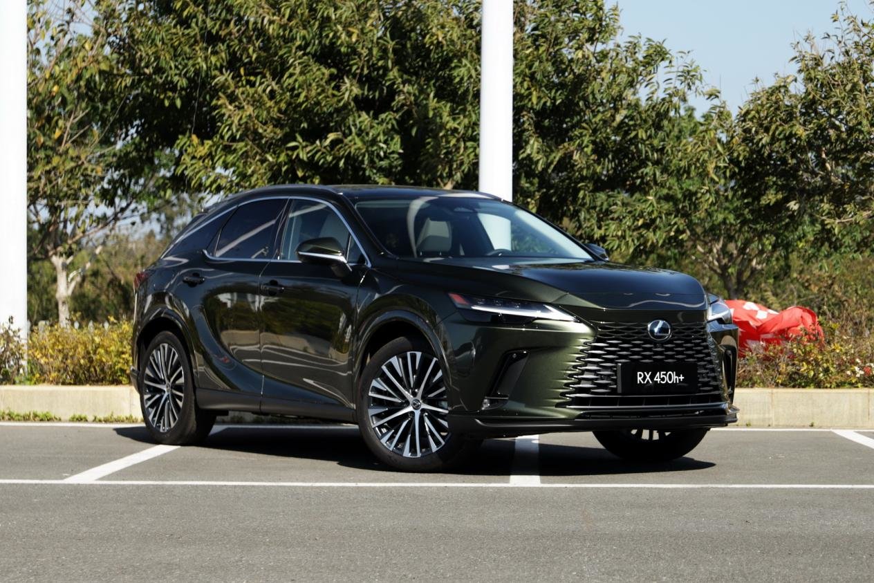 胜日寻芳泗水滨 试驾全新雷克萨斯RX450h+_搜狐汽车_搜狐网