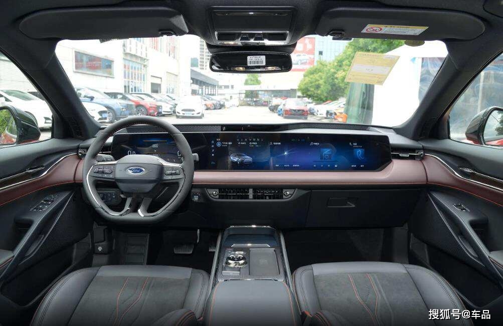 真正的B级车“卷王”，配2.0T+8AT动力，轴距超2米9，实拍蒙迪欧_搜狐汽车_搜狐网