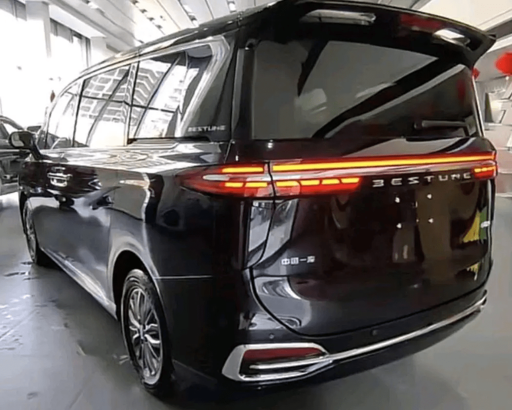 一汽奔腾M9登场，空间媲美别克GL8，豪华大气，与红旗HQ9共享动力_搜狐汽车_搜狐网