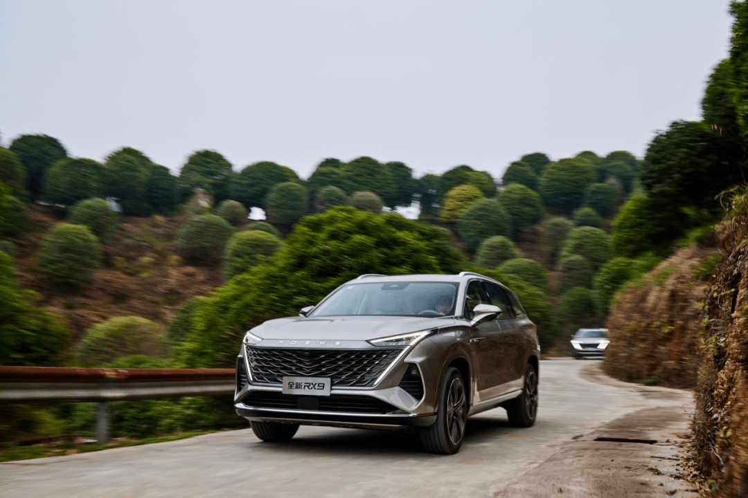 试驾全新荣威RX9，现在6座SUV都这般优秀了吗？_搜狐汽车_搜狐网