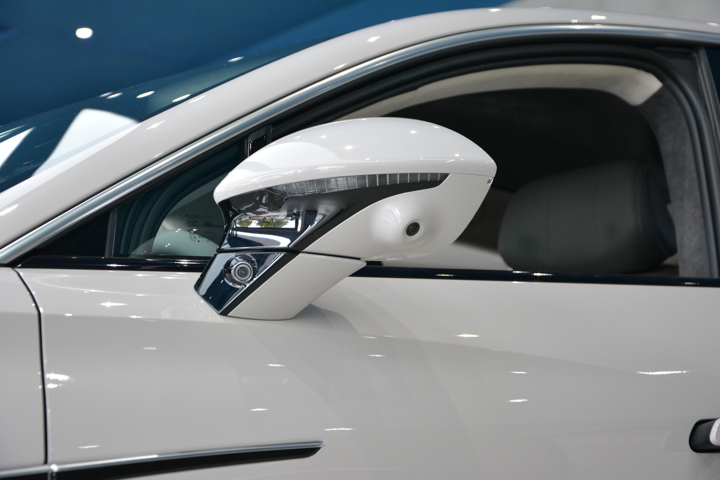 蔚来ET7同级 预售28万起 飞凡F7到店实拍_搜狐汽车_搜狐网