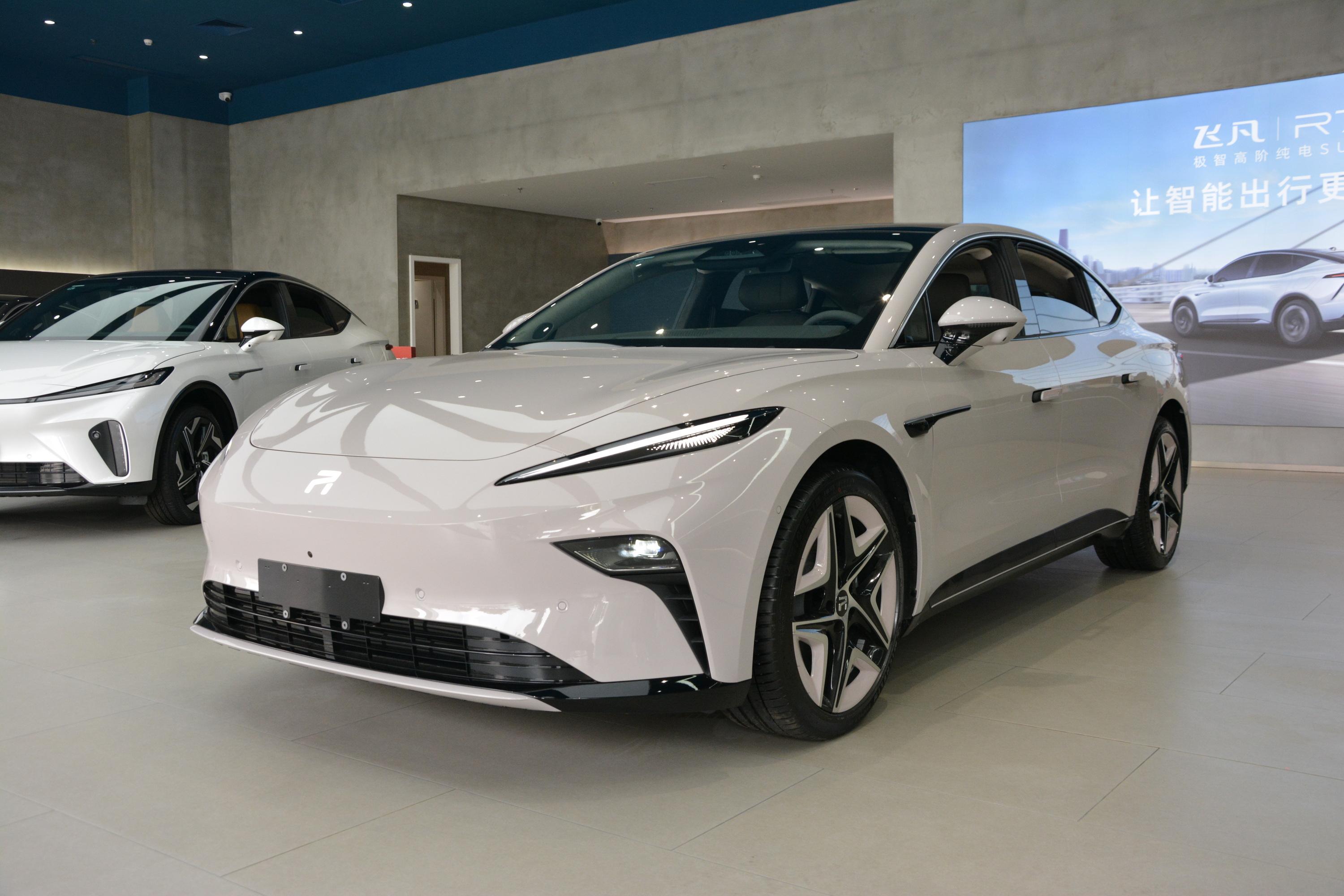蔚来ET7同级 预售28万起 飞凡F7到店实拍_搜狐汽车_搜狐网