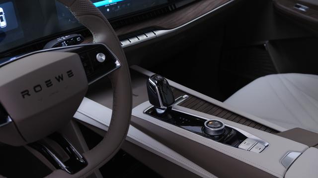 全新荣威RX9与2023款荣威iMAX8，给家庭出行带来新选择_搜狐汽车_搜狐网