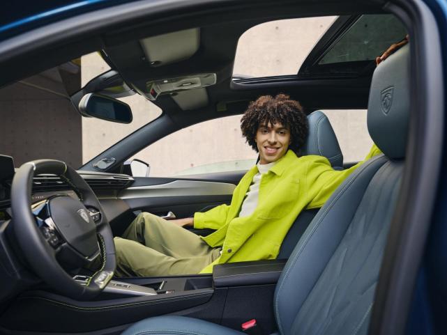 全系1.6T+8AT，新标致408X预售14.57万起_搜狐汽车_搜狐网