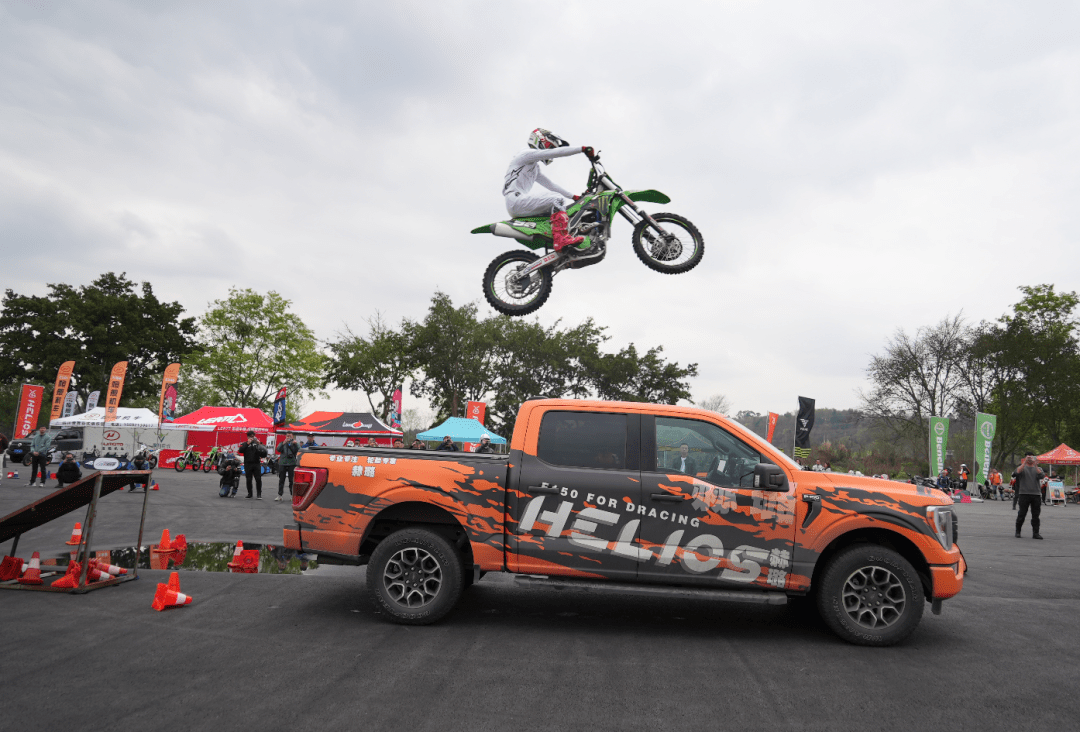 HELIOS-赫璐”轮胎新品体验——性能、稳定，抓地力有惊喜！_搜狐汽车_搜狐网