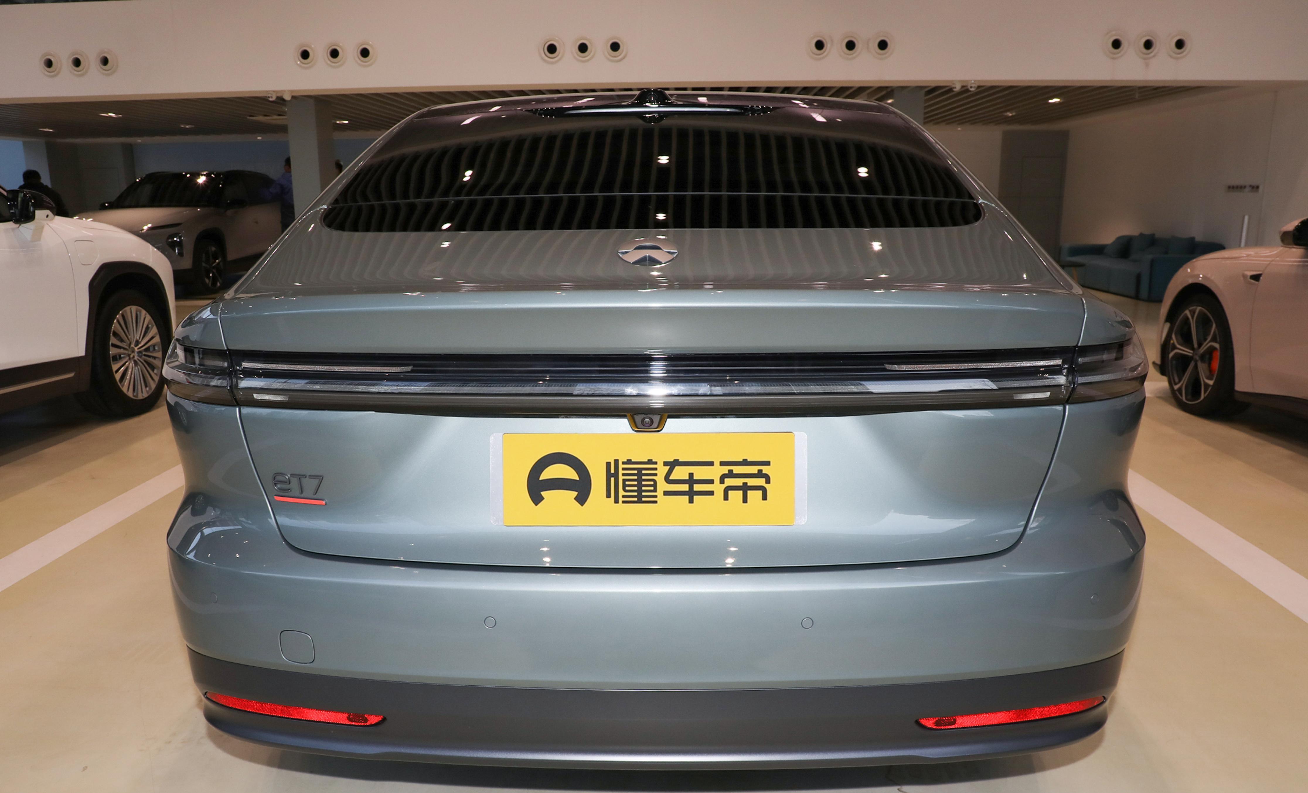 指导价45.80万的2023款 75kWh版蔚来ET7为何卖得这么贵_搜狐汽车_搜狐网