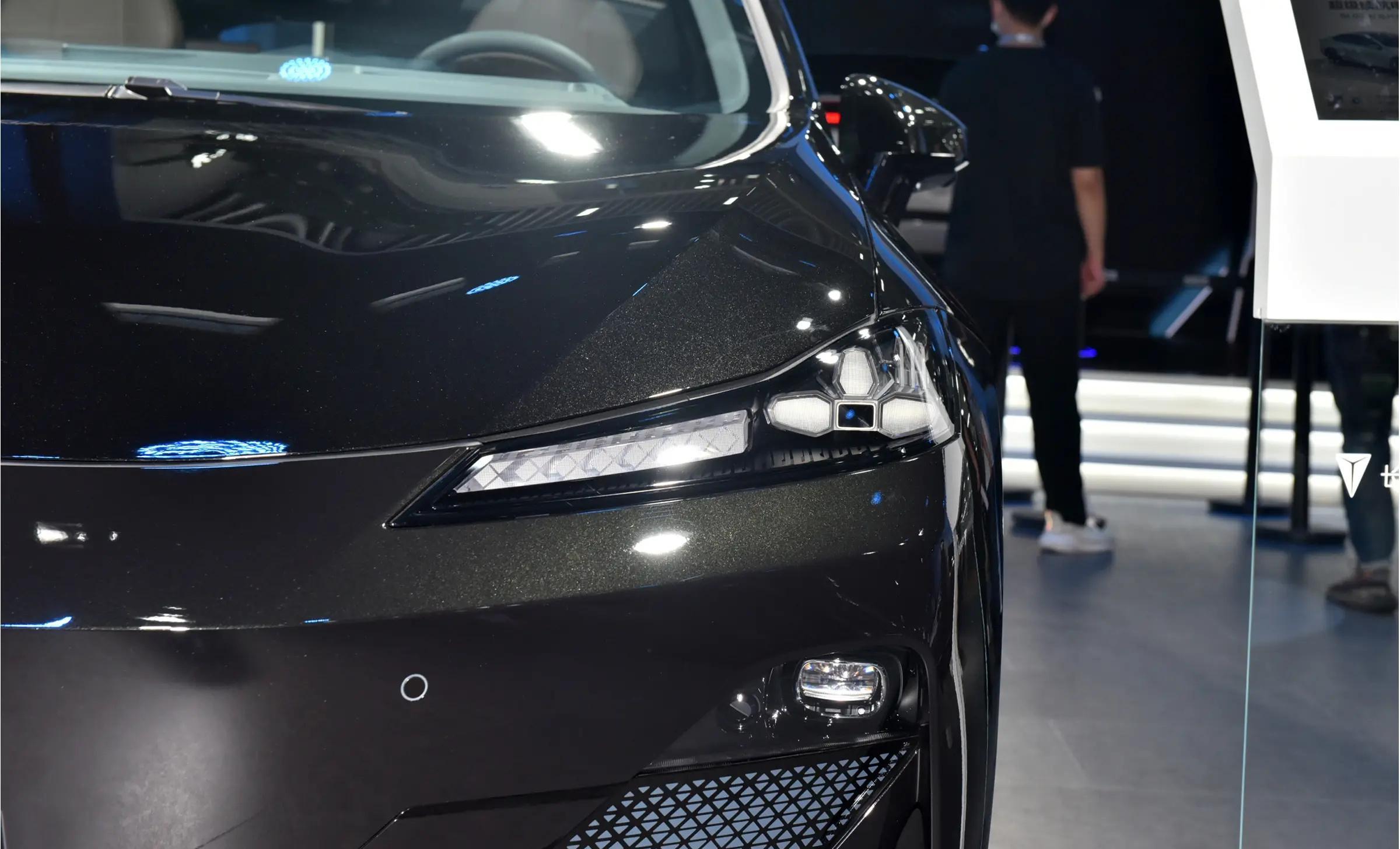 实拍深蓝SL03 705纯电版，22.19万续航超700km，6秒级加速_搜狐汽车_搜狐网