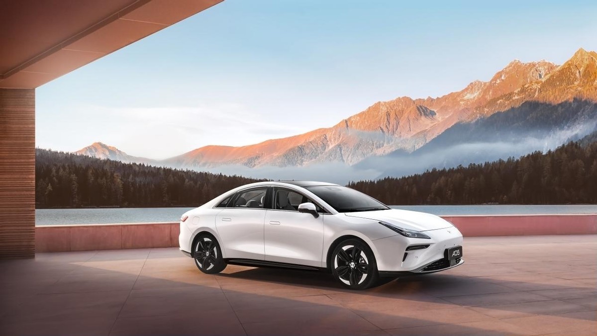 18万纯电轿跑怎么选？合创A06与深蓝SL03不容错过_搜狐汽车_搜狐网