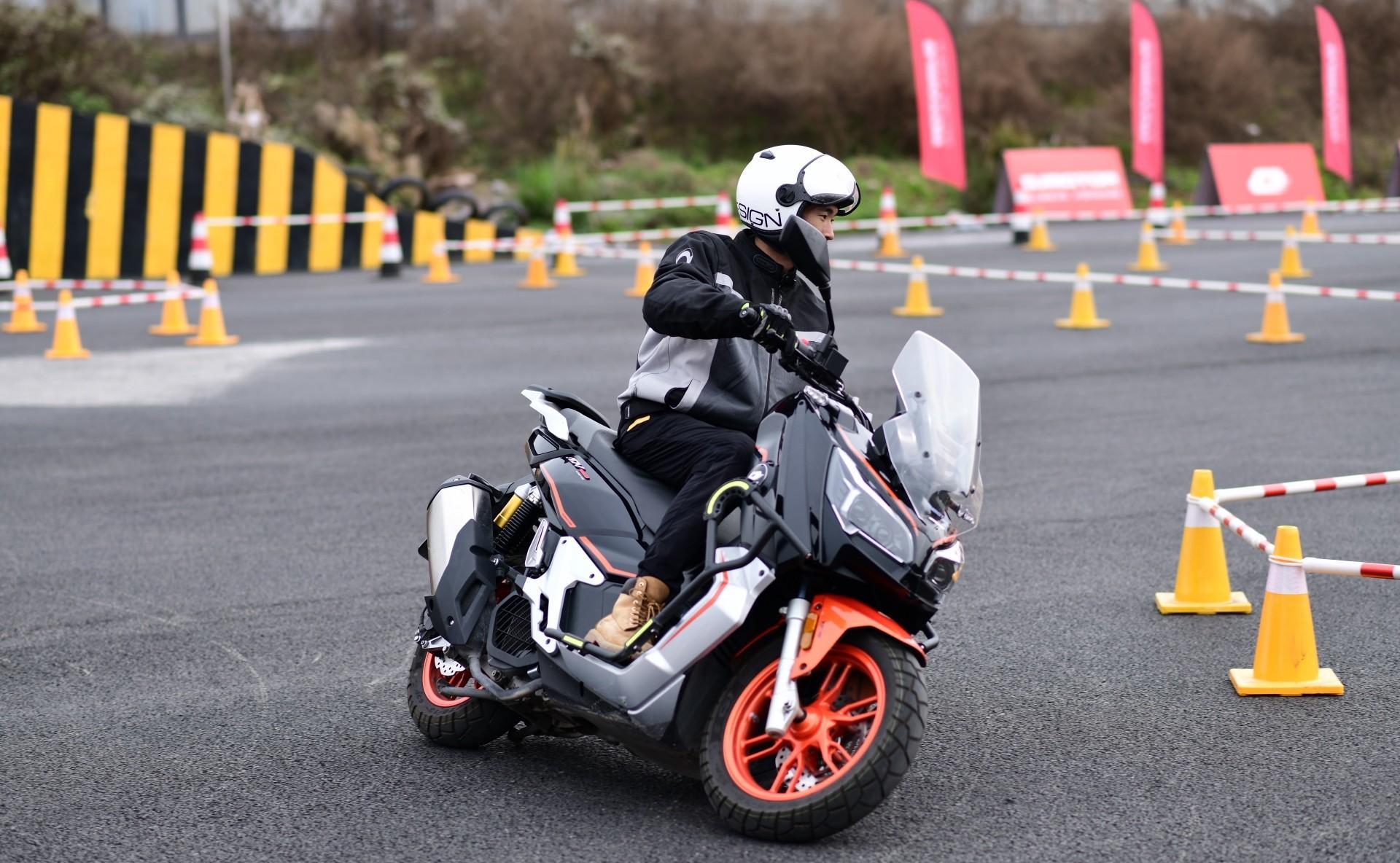 跨界又混搭，钱江鸿150ADV到底如何，小编带你了解一二_搜狐汽车_搜狐网