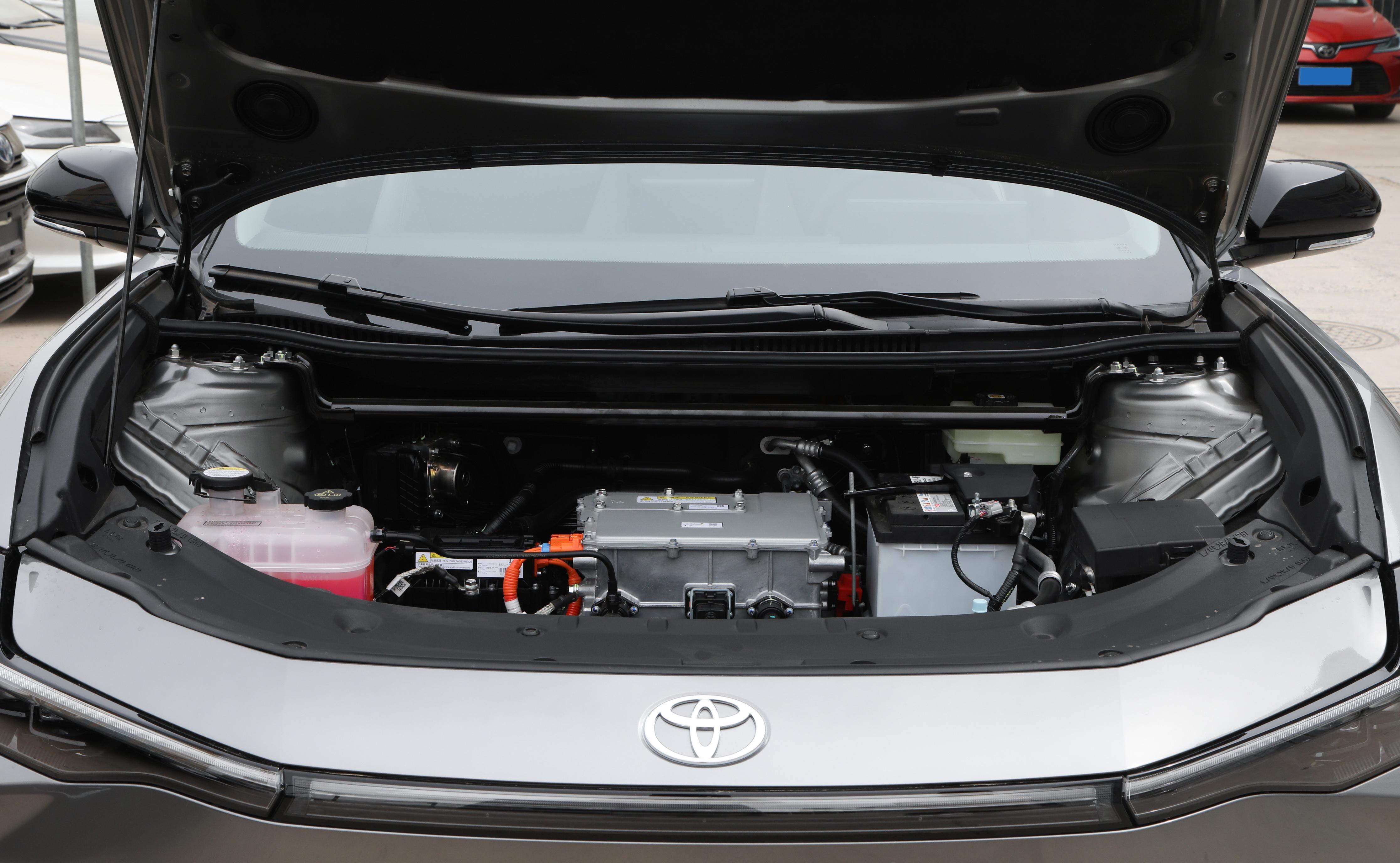 实拍丰田BZ3 长续航PRO版，轴距2880mm，指导价18.98万_搜狐汽车_搜狐网