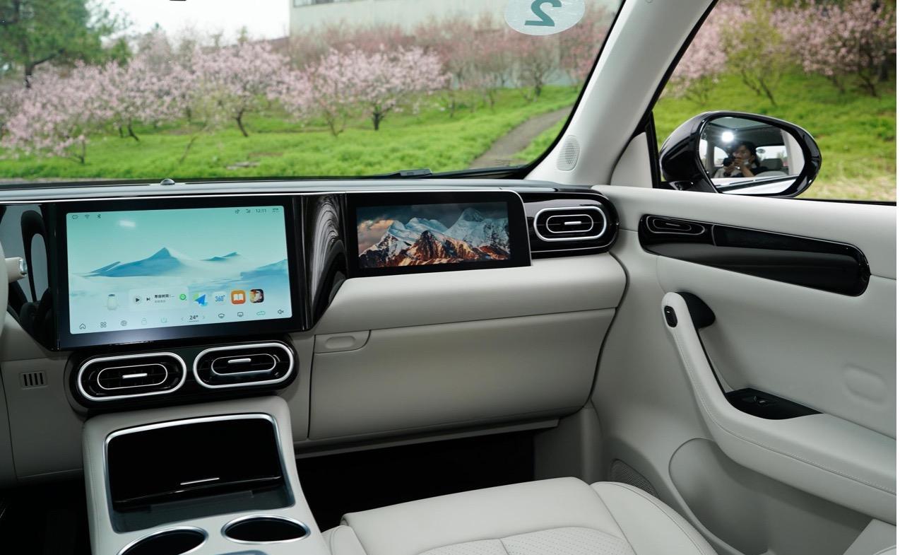 零跑C11 PK宋PLUS EV：豪华与智能竟可兼得？_搜狐汽车_搜狐网