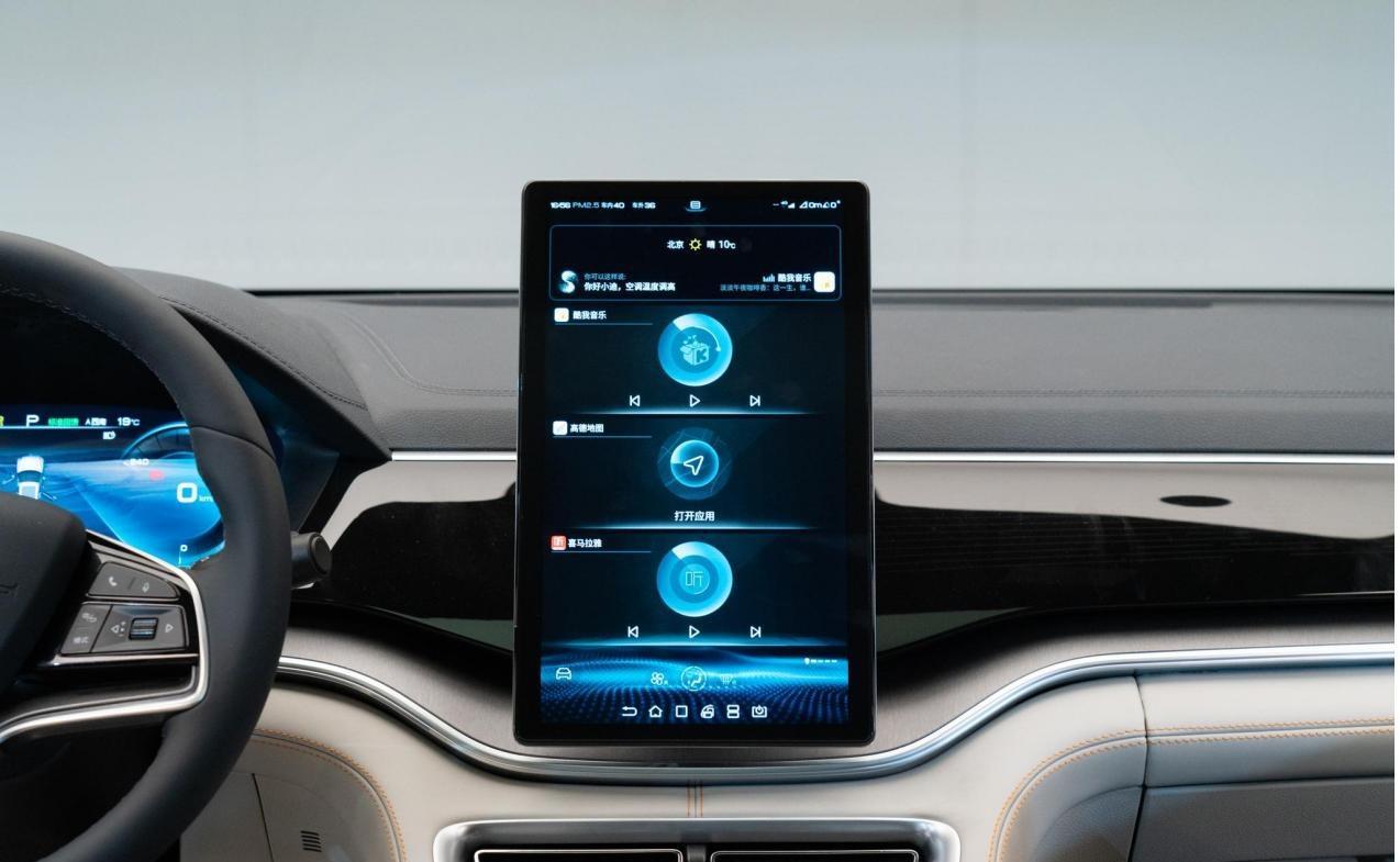 零跑C11 PK宋PLUS EV：豪华与智能竟可兼得？_搜狐汽车_搜狐网